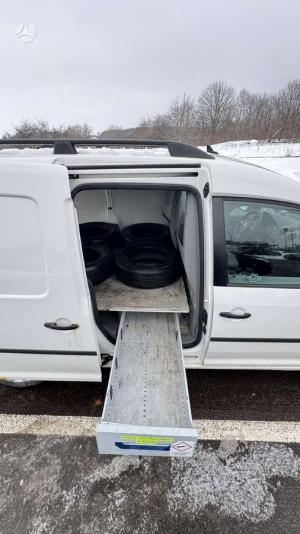 White Volkswagen Caddy 2010 in Vilnius, with an engine capacity of 1.90 L and mileage of 230 thousand km for 4750 €, photo 14 on AUTOMOTO.COM.LV