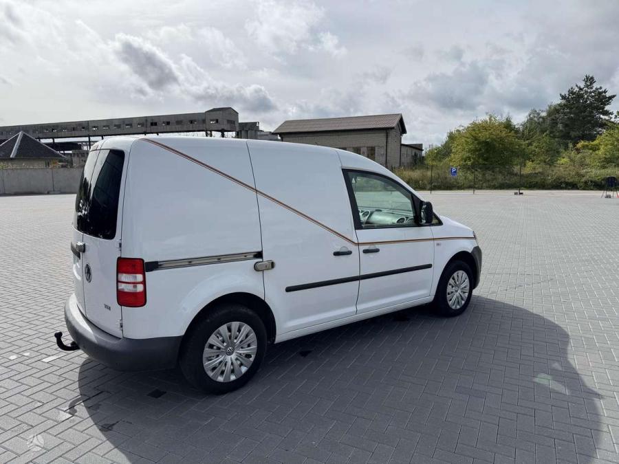 Balts Volkswagen Caddy 2011 Telšiai, ar dzinēja tilpumu 1.60 L un nobraukumu 266 tūkst. km par 4500 €, foto 8 vietnē AUTOMOTO.COM.LV