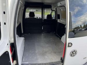 Balts Volkswagen Caddy 2011 Telšiai, ar dzinēja tilpumu 1.60 L un nobraukumu 266 tūkst. km par 4500 €, foto 10 vietnē AUTOMOTO.COM.LV