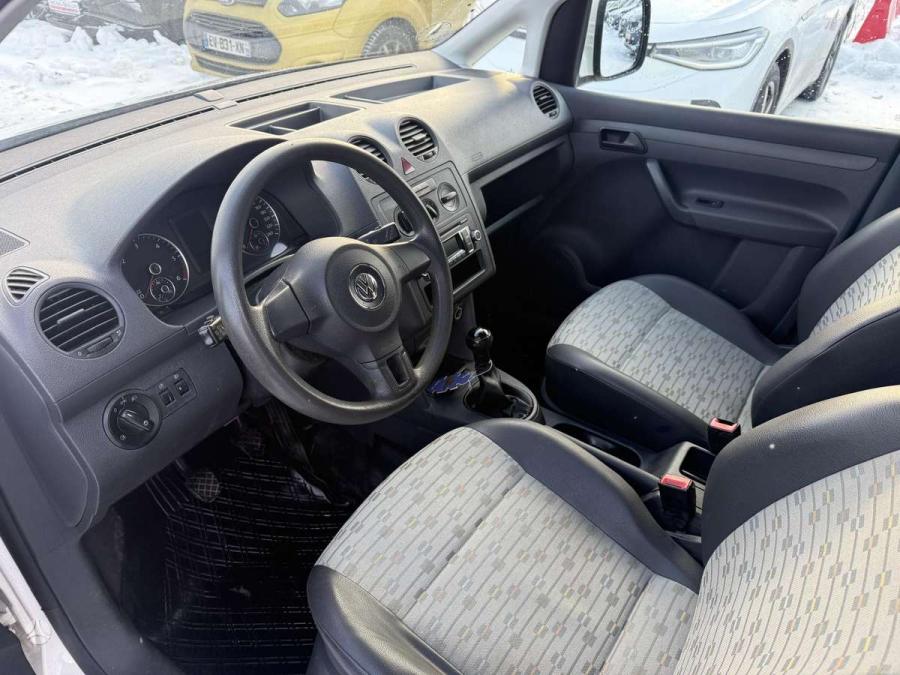 Balts Volkswagen Caddy 2012 Viļņa, ar dzinēja tilpumu 1.60 L un nobraukumu 238 tūkst. km par 3500 €, foto 9 vietnē AUTOMOTO.COM.LV