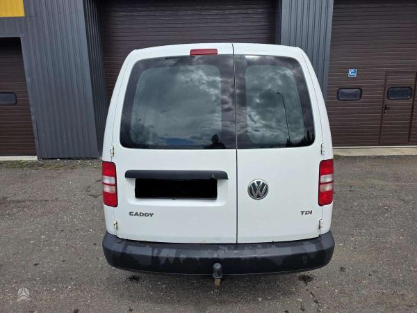 White Volkswagen Caddy 2012 in Mazeikiai, with an engine capacity of 1.60 L and mileage of 669 thousand km for 3800 €, photo 2 on AUTOMOTO.COM.LV