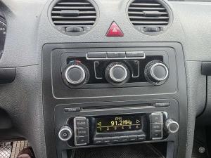 White Volkswagen Caddy 2012 in Mazeikiai, with an engine capacity of 1.60 L and mileage of 669 thousand km for 3800 €, photo 13 on AUTOMOTO.COM.LV