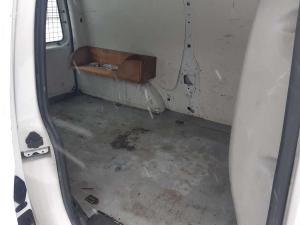 Balts Volkswagen Caddy 2013 Kauņa, ar dzinēja tilpumu 1.60 L un nobraukumu 334 tūkst. km par 3950 €, foto 10 vietnē AUTOMOTO.COM.LV