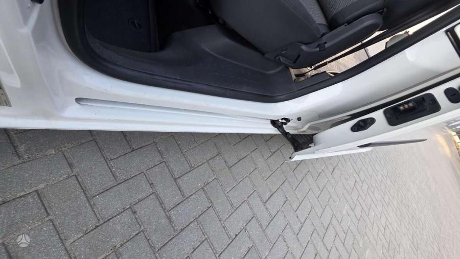 Balts Volkswagen Caddy 2013 Klaipėda, ar dzinēja tilpumu 1.60 L un nobraukumu 277 tūkst. km par 5690 €, foto 30 vietnē AUTOMOTO.COM.LV