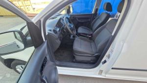 White Volkswagen Caddy 2014 in Klaipeda, with an engine capacity of 1.60 L and mileage of 221 thousand km for 5990 €, photo 7 on AUTOMOTO.COM.LV