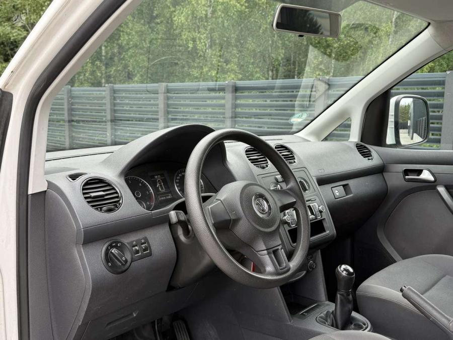 Balts Volkswagen Caddy 2014 Viļņa, ar dzinēja tilpumu 1.60 L un nobraukumu 234 tūkst. km par 4800 €, foto 10 vietnē AUTOMOTO.COM.LV