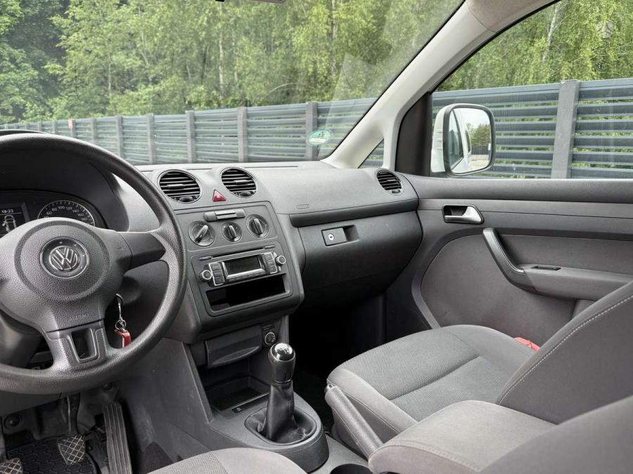 Balts Volkswagen Caddy 2014 Viļņa, ar dzinēja tilpumu 1.60 L un nobraukumu 234 tūkst. km par 4800 €, foto 11 vietnē AUTOMOTO.COM.LV
