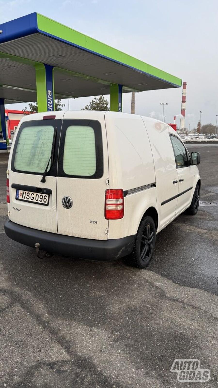 White Volkswagen Caddy 2015 in Klaipeda, with an engine capacity of 1.60 L and mileage of 243 thousand km for 5500 €, photo 6 on AUTOMOTO.COM.LV