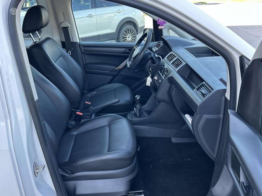 Balts Volkswagen Caddy 2015 Kretinga, ar dzinēja tilpumu 2.00 L un nobraukumu 205 tūkst. km par 6300 €, foto 13 vietnē AUTOMOTO.COM.LV