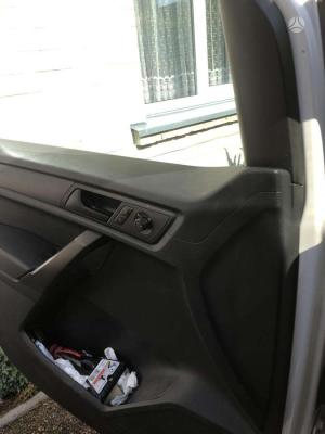 White Volkswagen Caddy 2015 in Sakiai, with an engine capacity of 1.60 L and mileage of 249 thousand km for 6800 €, photo 10 on AUTOMOTO.COM.LV