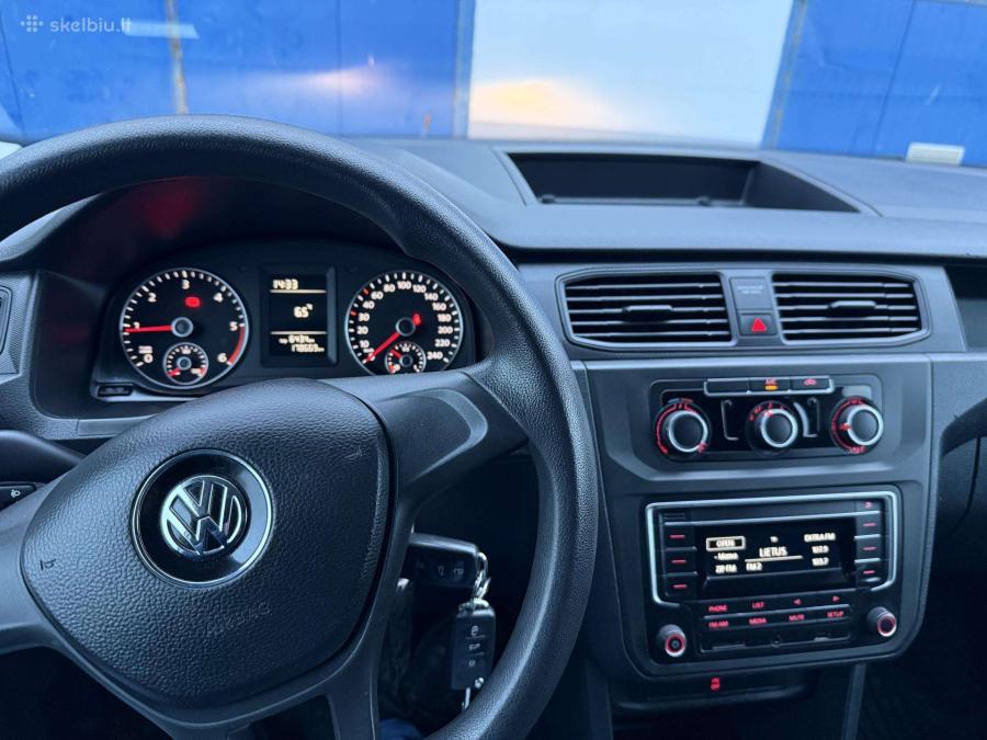 White Volkswagen Caddy 2016 in Vilnius, with an engine capacity of 2.00 L and mileage of 179 thousand km for 4400 €, photo 11 on AUTOMOTO.COM.LV