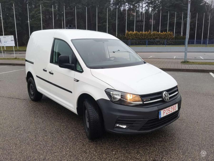 White Volkswagen Caddy 2016 in Vilnius, with an engine capacity of 1.97 L and mileage of 120 thousand km for 12000 €, photo 4 on AUTOMOTO.COM.LV