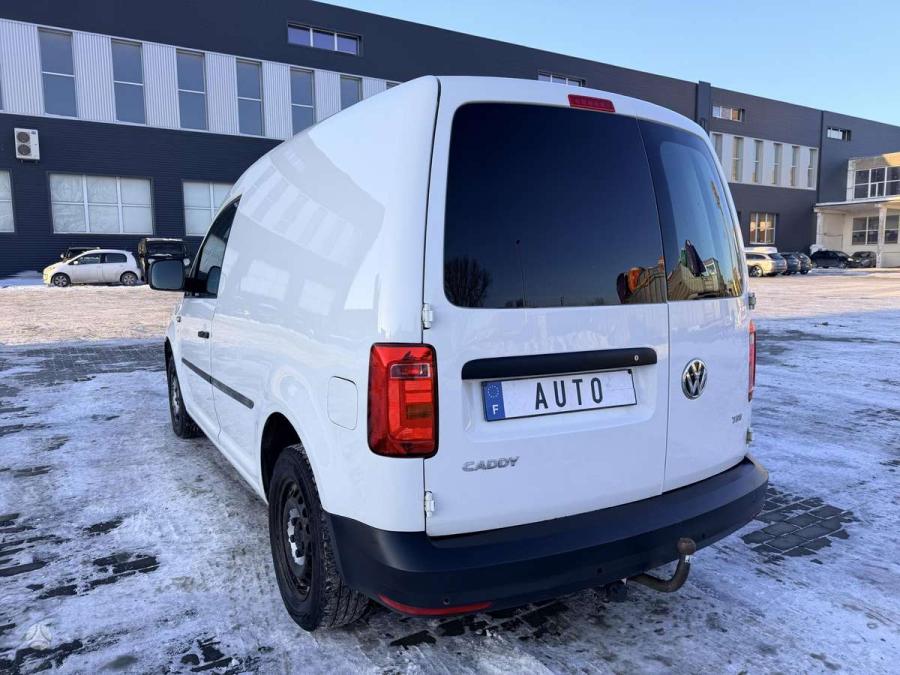 White Volkswagen Caddy 2016 in Taurage, with an engine capacity of 1.97 L and mileage of 172 thousand km for 5999 €, photo 7 on AUTOMOTO.COM.LV