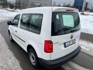 White Volkswagen Caddy 2016 in Vilnius, with an engine capacity of 1.97 L and mileage of 88 thousand km for 4900 €, photo 5 on AUTOMOTO.COM.LV