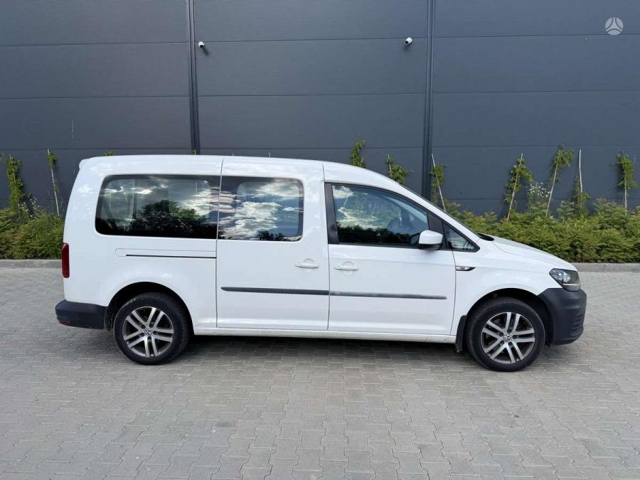 White Volkswagen Caddy 2016 in Vilnius, with an engine capacity of 1.40 L and mileage of 200 thousand km for 8500 €, photo 4 on AUTOMOTO.COM.LV