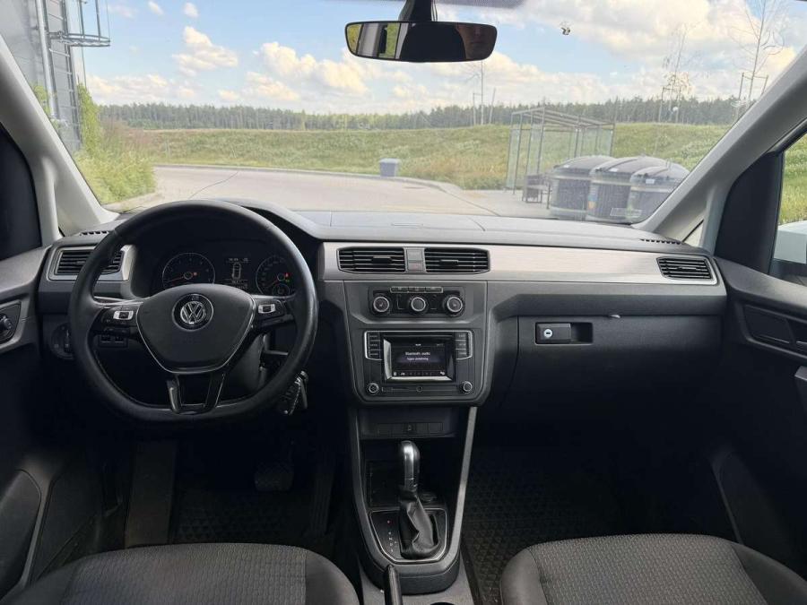 White Volkswagen Caddy 2016 in Vilnius, with an engine capacity of 1.40 L and mileage of 200 thousand km for 8500 €, photo 7 on AUTOMOTO.COM.LV