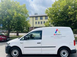 White Volkswagen Caddy 2016 in Kaunas, with an engine capacity of 1.60 L and mileage of 210 thousand km for 4700 €, photo 6 on AUTOMOTO.COM.LV
