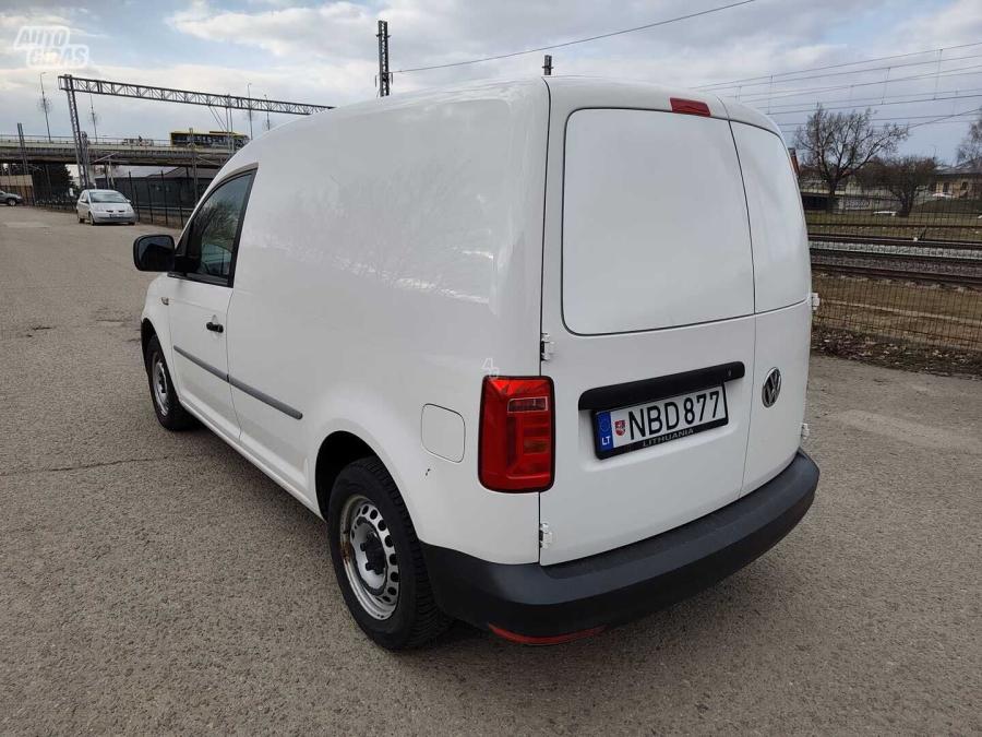 White Volkswagen Caddy 2017 in Siauliai, with an engine capacity of 2.00 L and mileage of 158 thousand km for 6100 €, photo 6 on AUTOMOTO.COM.LV