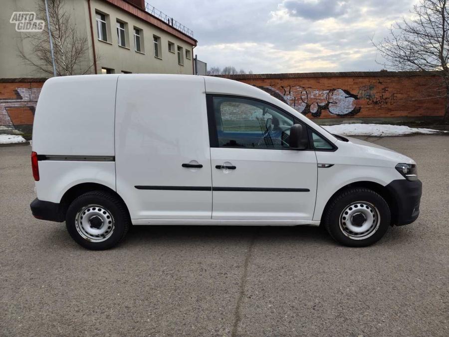 White Volkswagen Caddy 2017 in Siauliai, with an engine capacity of 2.00 L and mileage of 158 thousand km for 6100 €, photo 7 on AUTOMOTO.COM.LV