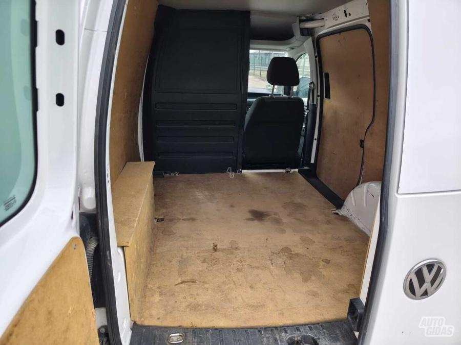 White Volkswagen Caddy 2017 in Siauliai, with an engine capacity of 2.00 L and mileage of 158 thousand km for 6100 €, photo 12 on AUTOMOTO.COM.LV