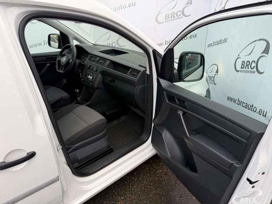 White Volkswagen Caddy 2018 in Klaipeda, with an engine capacity of 1.97 L and mileage of 220 thousand km for 6000 €, photo 8 on AUTOMOTO.COM.LV