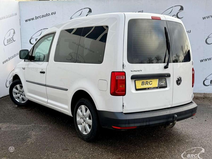 White Volkswagen Caddy 2018 in Klaipeda, with an engine capacity of 1.97 L and mileage of 220 thousand km for 6000 €, photo 28 on AUTOMOTO.COM.LV