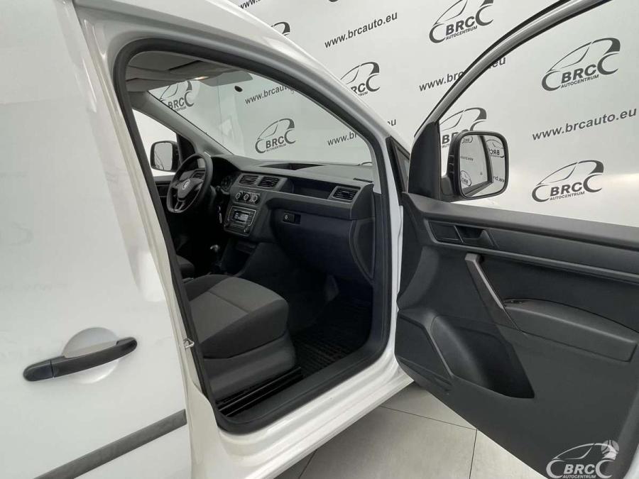 White Volkswagen Caddy 2018 in Vilnius, with an engine capacity of 1.97 L and mileage of 251 thousand km for 7500 €, photo 9 on AUTOMOTO.COM.LV