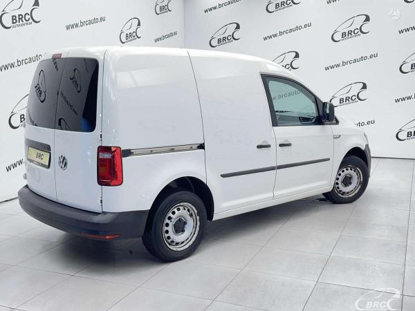 White Volkswagen Caddy 2018 in Vilnius, with an engine capacity of 1.97 L and mileage of 167 thousand km for 7500 €, photo 3 on AUTOMOTO.COM.LV