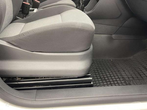 Balts Volkswagen Caddy 2018 Viļņa, ar dzinēja tilpumu 1.97 L un nobraukumu 167 tūkst. km par 6900 €, foto 6 vietnē AUTOMOTO.COM.LV