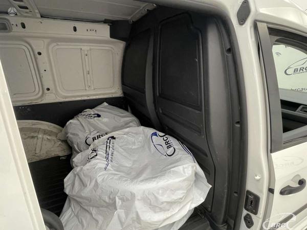 Balts Volkswagen Caddy 2018 Viļņa, ar dzinēja tilpumu 1.97 L un nobraukumu 167 tūkst. km par 6900 €, foto 10 vietnē AUTOMOTO.COM.LV