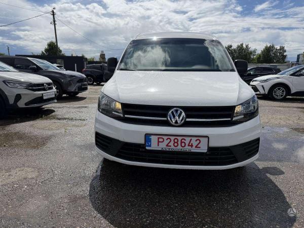 White Volkswagen Caddy 2018 in Panevezys, with an engine capacity of 2.00 L and mileage of 213 thousand km for 9800 €, photo 2 on AUTOMOTO.COM.LV