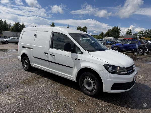 White Volkswagen Caddy 2018 in Panevezys, with an engine capacity of 2.00 L and mileage of 213 thousand km for 9800 €, photo 4 on AUTOMOTO.COM.LV