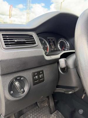 White Volkswagen Caddy 2018 in Panevezys, with an engine capacity of 2.00 L and mileage of 213 thousand km for 9800 €, photo 11 on AUTOMOTO.COM.LV