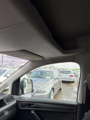White Volkswagen Caddy 2018 in Panevezys, with an engine capacity of 2.00 L and mileage of 213 thousand km for 9800 €, photo 15 on AUTOMOTO.COM.LV