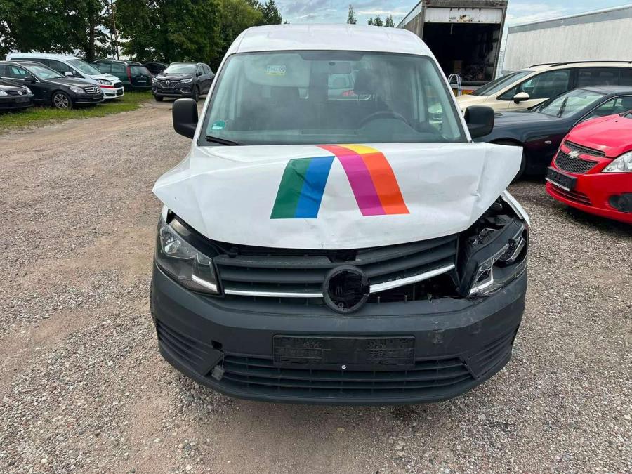 Balts Volkswagen Caddy 2018 Jurbarkas, ar dzinēja tilpumu 1.97 L un nobraukumu 117 tūkst. km par 3871 €, foto 5 vietnē AUTOMOTO.COM.LV