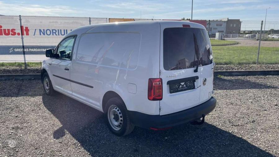 White Volkswagen Caddy 2019 in Marijampole, with an engine capacity of 1.40 L and mileage of 109 thousand km for 11900 €, photo 7 on AUTOMOTO.COM.LV
