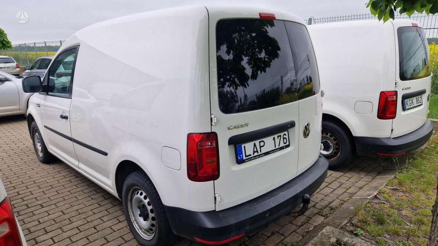 White Volkswagen Caddy 2019 in Kaunas, with an engine capacity of 1.97 L and mileage of 266 thousand km for 5500 €, photo 5 on AUTOMOTO.COM.LV