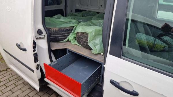White Volkswagen Caddy 2019 in Kaunas, with an engine capacity of 1.97 L and mileage of 266 thousand km for 5500 €, photo 7 on AUTOMOTO.COM.LV