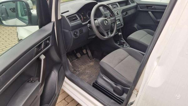 White Volkswagen Caddy 2019 in Kaunas, with an engine capacity of 1.97 L and mileage of 266 thousand km for 5500 €, photo 8 on AUTOMOTO.COM.LV
