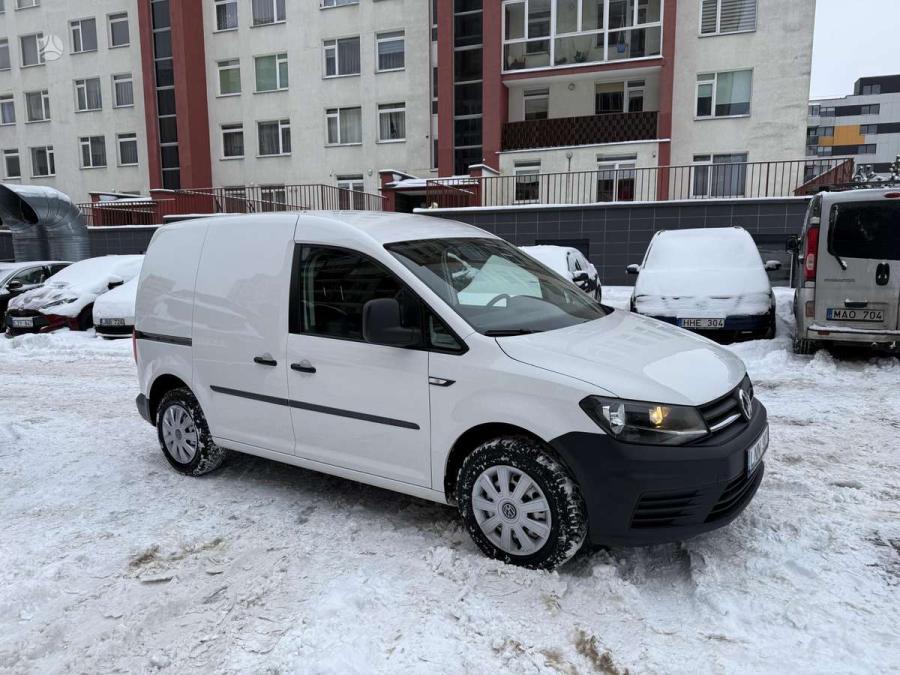 White Volkswagen Caddy 2020 in Vilnius, with an engine capacity of 1.97 L and mileage of 275 thousand km for 8800 €, photo 2 on AUTOMOTO.COM.LV