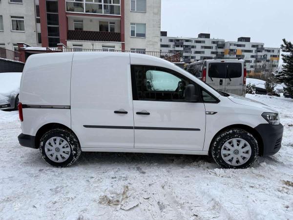 White Volkswagen Caddy 2020 in Vilnius, with an engine capacity of 1.97 L and mileage of 270 thousand km for 8500 €, photo 3 on AUTOMOTO.COM.LV