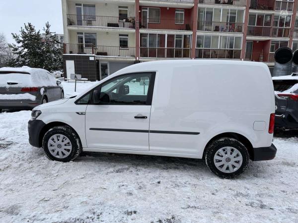 White Volkswagen Caddy 2020 in Vilnius, with an engine capacity of 1.97 L and mileage of 270 thousand km for 8500 €, photo 8 on AUTOMOTO.COM.LV