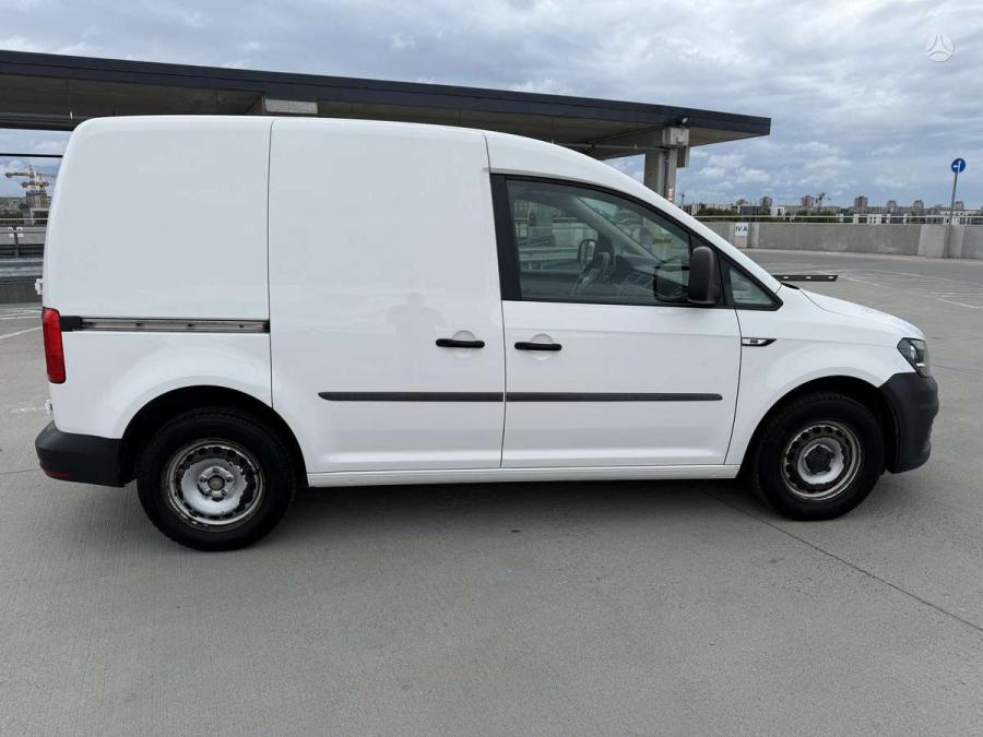 Balts Volkswagen Caddy 2020 Viļņa, ar dzinēja tilpumu 1.97 L un nobraukumu 163 tūkst. km par 6200 €, foto 6 vietnē AUTOMOTO.COM.LV