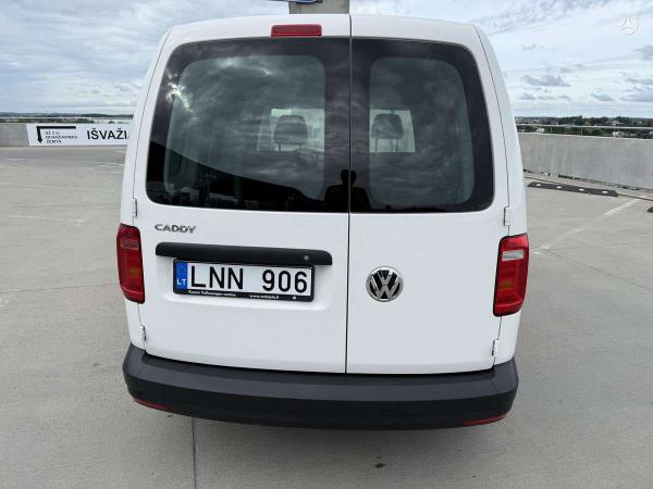 White Volkswagen Caddy 2020 in Vilnius, with an engine capacity of 1.97 L and mileage of 163 thousand km for 6200 €, photo 7 on AUTOMOTO.COM.LV