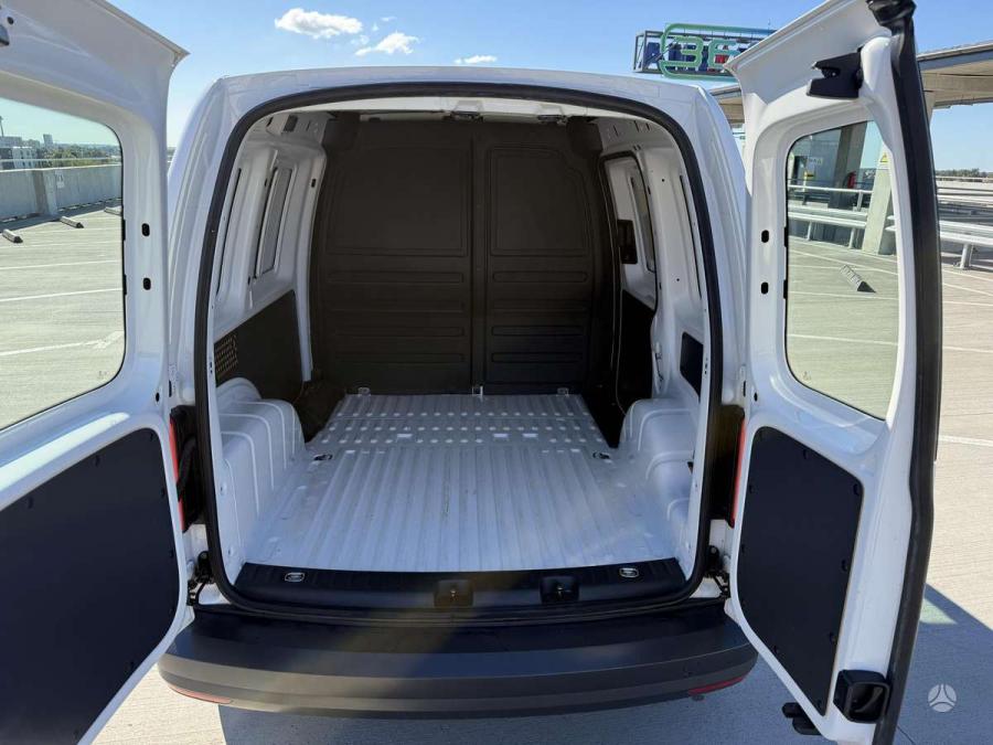 Balts Volkswagen Caddy 2020 Viļņa, ar dzinēja tilpumu 1.97 L un nobraukumu 276 tūkst. km par 6500 €, foto 13 vietnē AUTOMOTO.COM.LV