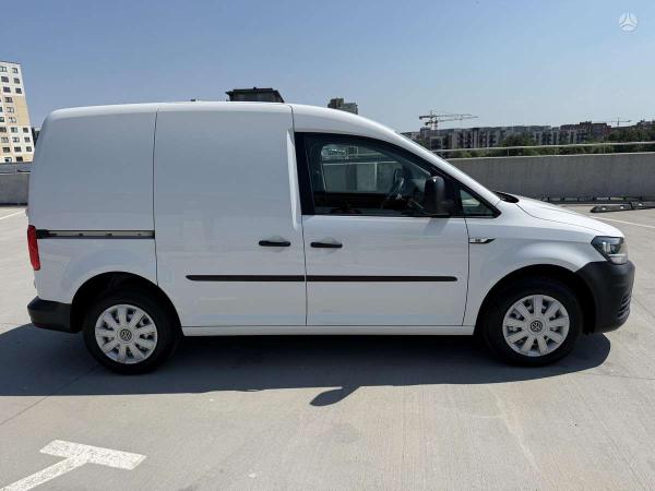 White Volkswagen Caddy 2020 in Vilnius, with an engine capacity of 1.97 L and mileage of 276 thousand km for 5700 €, photo 3 on AUTOMOTO.COM.LV