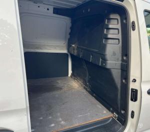 Balts Volkswagen Caddy 2021 Kauņa, ar dzinēja tilpumu 1.97 L un nobraukumu 96 tūkst. km par 10900 €, foto 12 vietnē AUTOMOTO.COM.LV