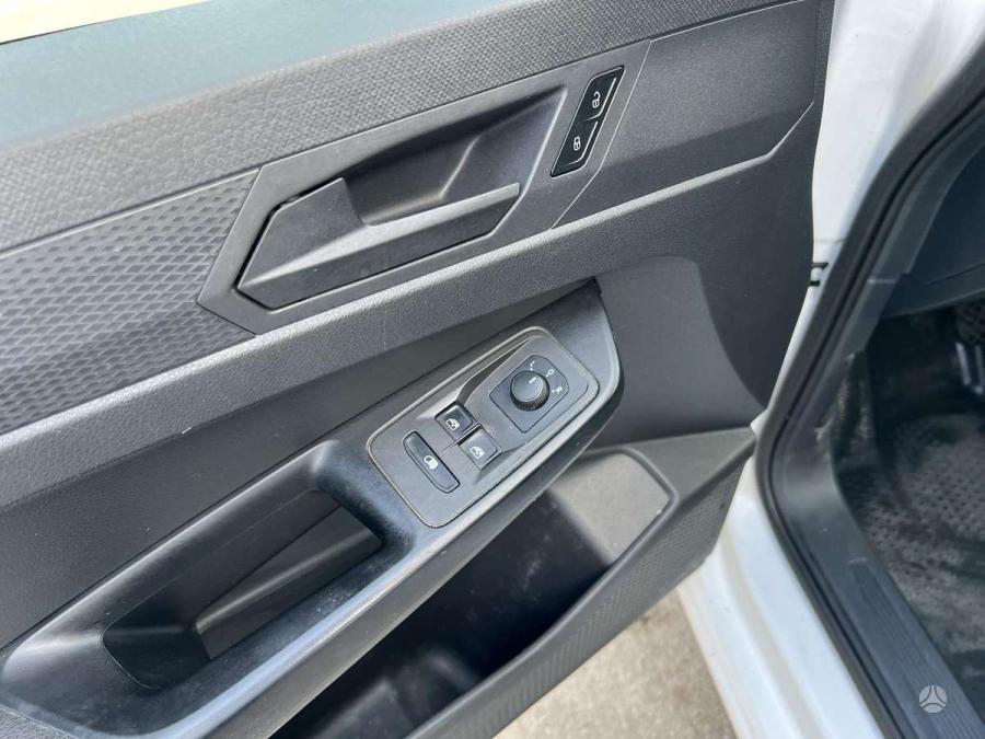 Balts Volkswagen Caddy 2021 Kauņa, ar dzinēja tilpumu 1.97 L un nobraukumu 96 tūkst. km par 10900 €, foto 32 vietnē AUTOMOTO.COM.LV