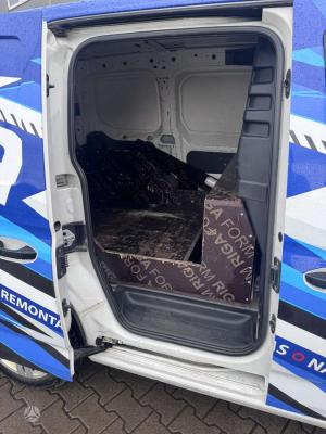 White Volkswagen Caddy 2022 in Jonava, with an engine capacity of 1.97 L and mileage of 267 thousand km for 11000 €, photo 11 on AUTOMOTO.COM.LV