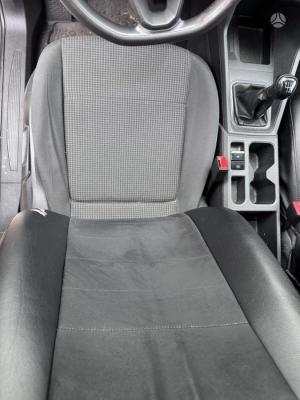 White Volkswagen Caddy 2022 in Jonava, with an engine capacity of 1.97 L and mileage of 267 thousand km for 11000 €, photo 14 on AUTOMOTO.COM.LV